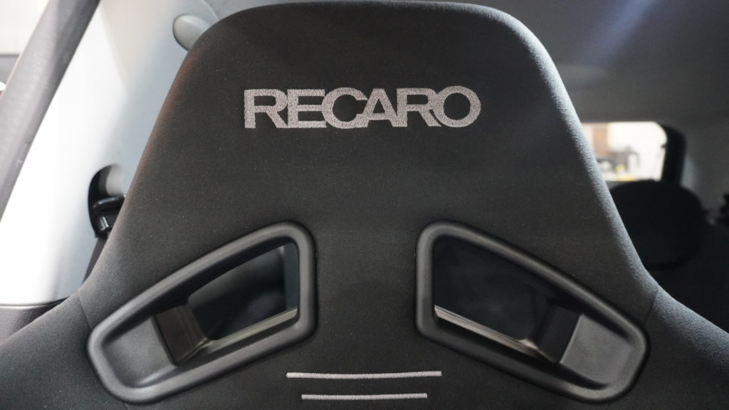 R56 RECARO！！A/Cコンデンサー交換！！ – bond MINI