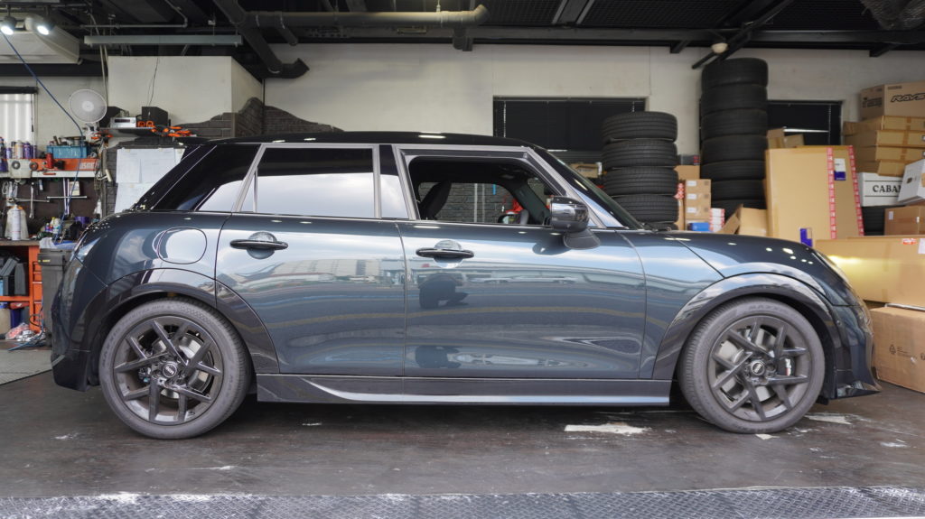 F65 JCWトリムにKWストリートコンフォート！！ – bond MINI